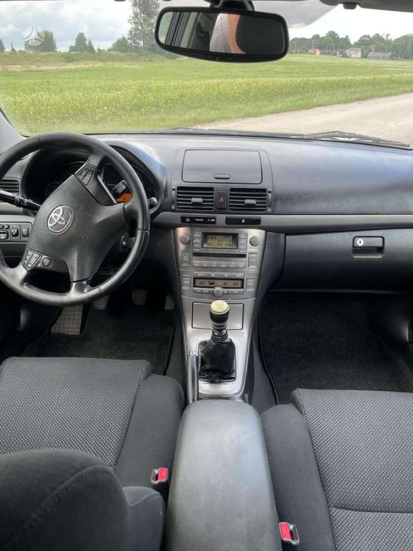 Melns Toyota Avensis 2008 Tauragė, ar dzinēja tilpumu 2.00 L un nobraukumu 444 tūkst. km par 1777 €, foto 9 vietnē AUTOMOTO.COM.LV