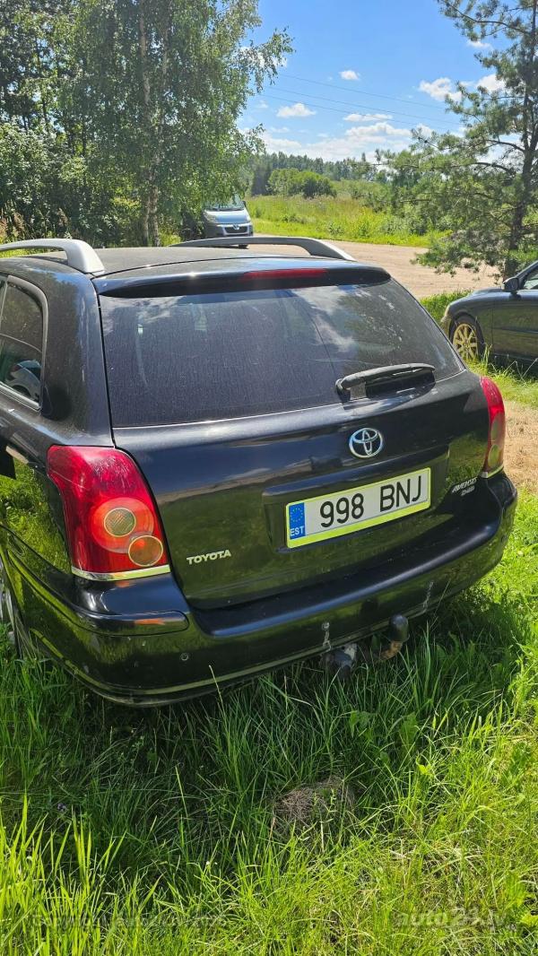 Melns Toyota Avensis 2008 Viljandi, ar dzinēja tilpumu 2.20 L un nobraukumu 297 tūkst. km par 1000 €, foto 4 vietnē AUTOMOTO.COM.LV