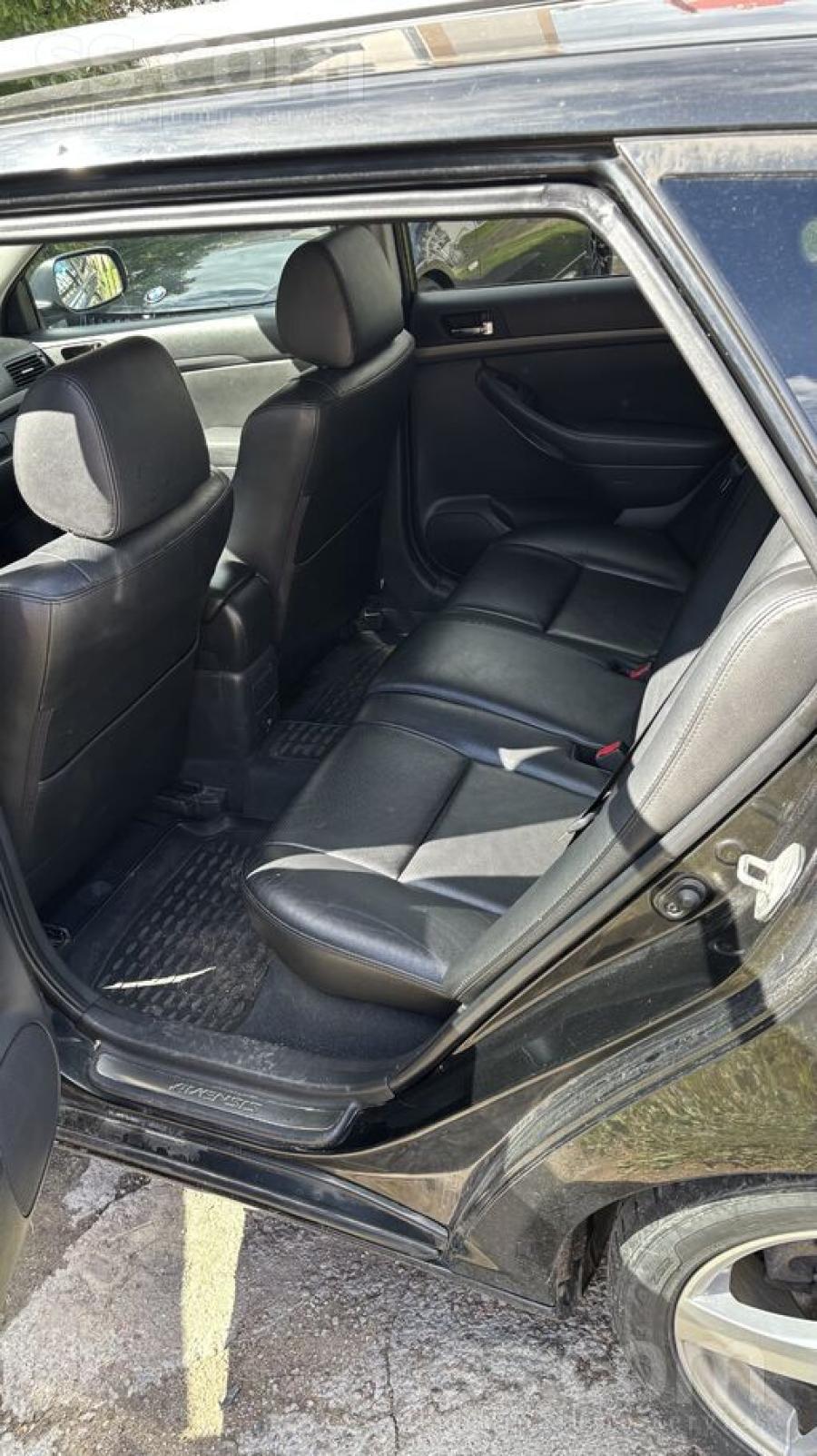 Черный Тойота Авенсис 2008 в Елгава, объемом двигателя 2.20 л и пробегом 324 тыс. км за 1800 €, фото 3 на AUTOMOTO.COM.LV