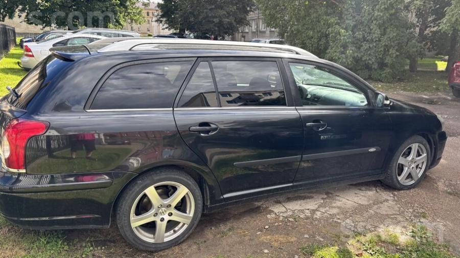 Черный Тойота Авенсис 2008 в Елгава, объемом двигателя 2.20 л и пробегом 324 тыс. км за 1800 €, фото 8 на AUTOMOTO.COM.LV