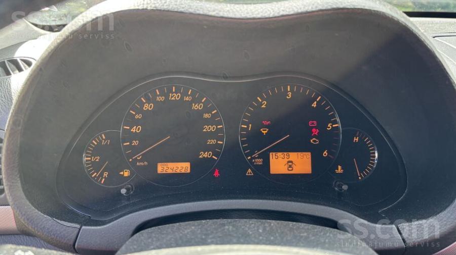Черный Тойота Авенсис 2008 в Елгава, объемом двигателя 2.20 л и пробегом 324 тыс. км за 1800 €, фото 9 на AUTOMOTO.COM.LV