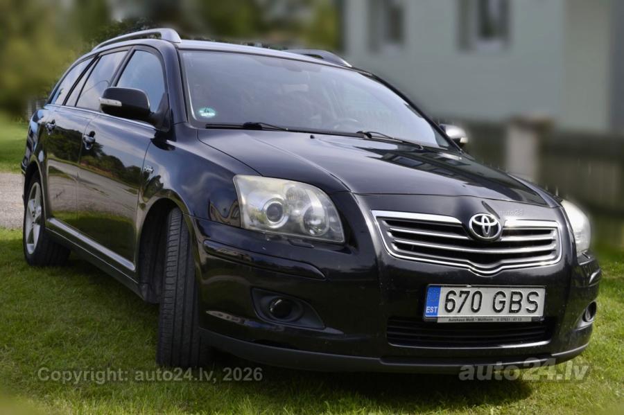 Черный Тойота Авенсис 2008 в Валга, объемом двигателя 2.20 л и пробегом 420 тыс. км за 2400 €, фото 1 на AUTOMOTO.COM.LV