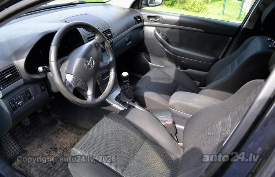 Черный Тойота Авенсис 2008 в Валга, объемом двигателя 2.20 л и пробегом 420 тыс. км за 2400 €, фото 5 на AUTOMOTO.COM.LV