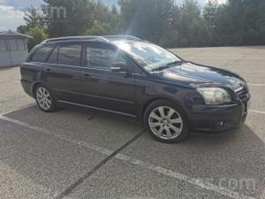 Melns Toyota Avensis 2008 Rīga, ar dzinēja tilpumu 2.00 L un nobraukumu 325 tūkst. km par 2200 €, foto  vietnē AUTOMOTO.COM.LV