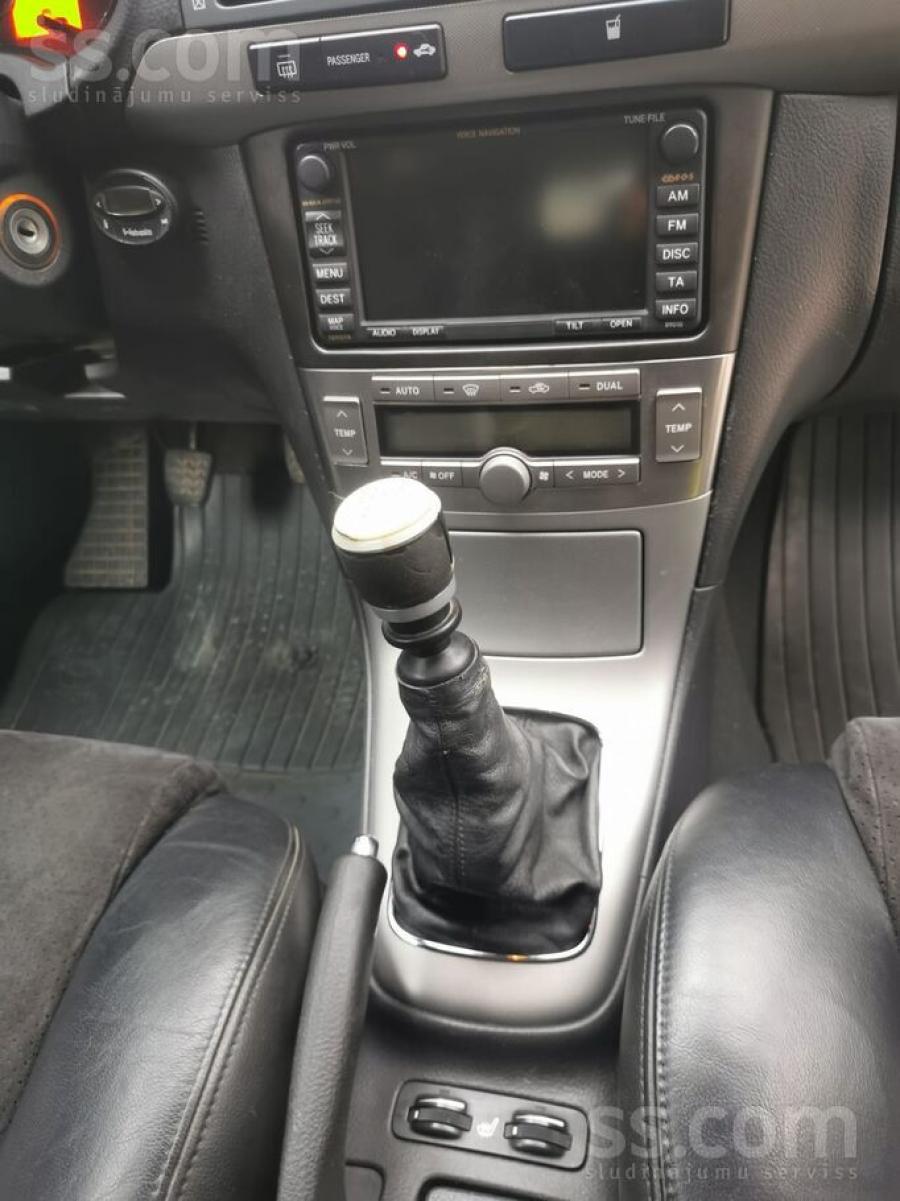 Melns Toyota Avensis 2008 Rīga, ar dzinēja tilpumu 2.00 L un nobraukumu 325 tūkst. km par 2200 €, foto 7 vietnē AUTOMOTO.COM.LV