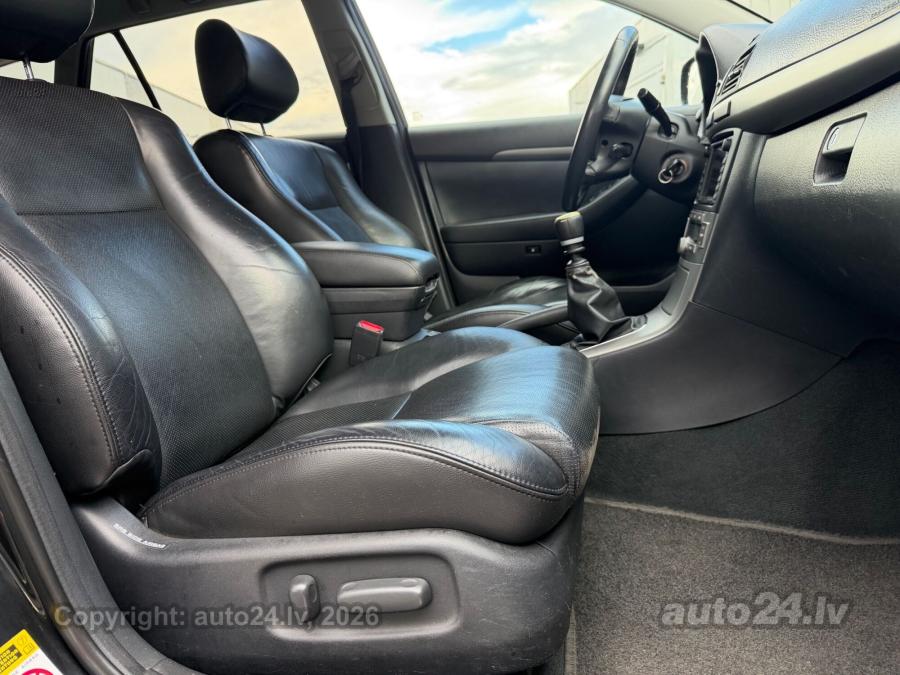 Черный Тойота Авенсис 2008 в Таллин, объемом двигателя 2.00 л и пробегом 0 тыс. км за 1500 €, фото 14 на AUTOMOTO.COM.LV