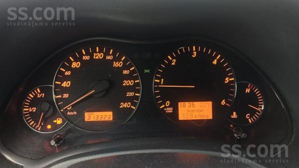 Black Toyota Avensis 2008 in Riga, with an engine capacity of 2.20 L and mileage of 313 thousand km for 2950 €, photo 10 on AUTOMOTO.COM.LV