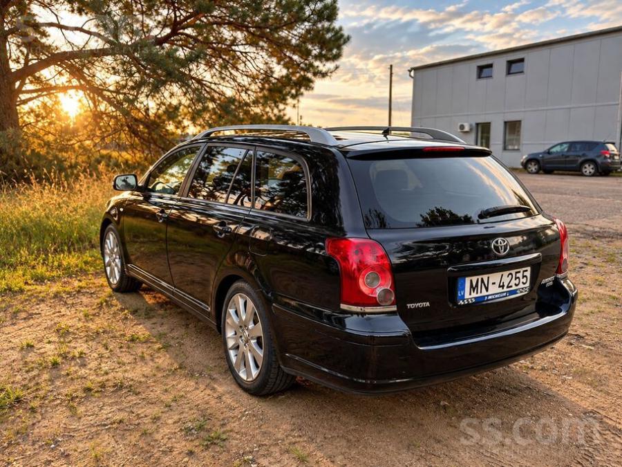 Черный Тойота Авенсис 2008 в Даугавпилс, объемом двигателя 2.00 л и пробегом 315 тыс. км за 1700 €, фото 1 на AUTOMOTO.COM.LV