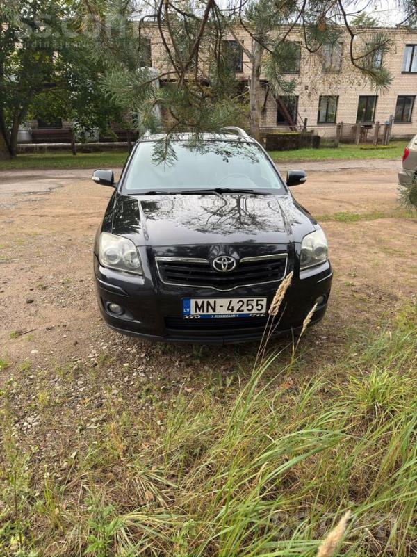 Melns Toyota Avensis 2008 Daugavpils, ar dzinēja tilpumu 2.00 L un nobraukumu 315 tūkst. km par 1600 €, foto 4 vietnē AUTOMOTO.COM.LV