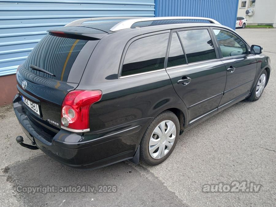 Melns Toyota Avensis 2008 Tallina, ar dzinēja tilpumu 2.00 L un nobraukumu 276 tūkst. km par 2800 €, foto 11 vietnē AUTOMOTO.COM.LV