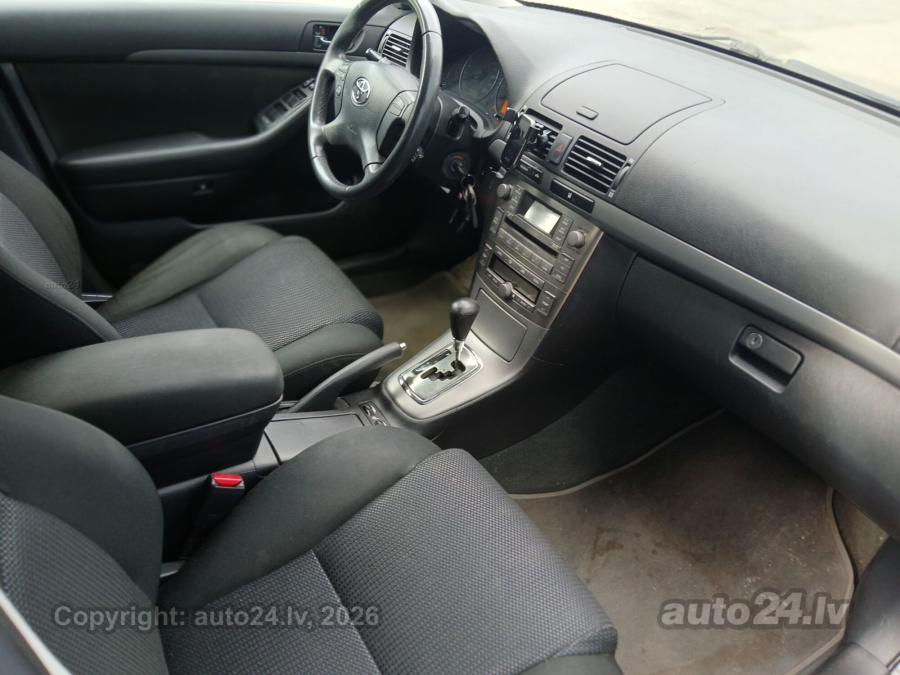 Melns Toyota Avensis 2008 Tallina, ar dzinēja tilpumu 2.00 L un nobraukumu 276 tūkst. km par 2800 €, foto 15 vietnē AUTOMOTO.COM.LV