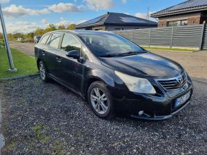 Black Toyota Avensis 2009 in Panevezys, with an engine capacity of 2.00 L and mileage of 351 thousand km for 2799 €, photo 2 on AUTOMOTO.COM.LV