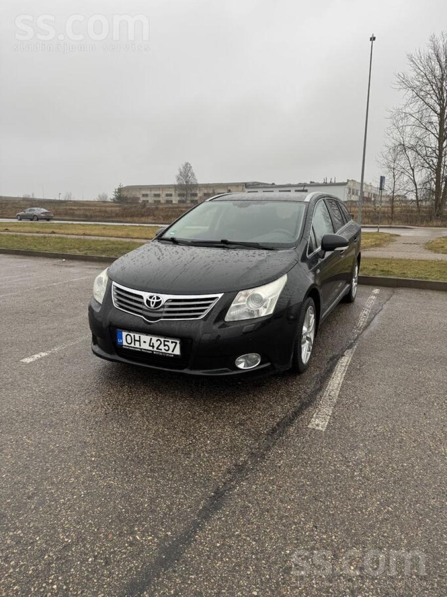 Melns Toyota Avensis 2009 Daugavpils, ar dzinēja tilpumu 2.20 L un nobraukumu 163 tūkst. km par 4900 €, foto 1 vietnē AUTOMOTO.COM.LV