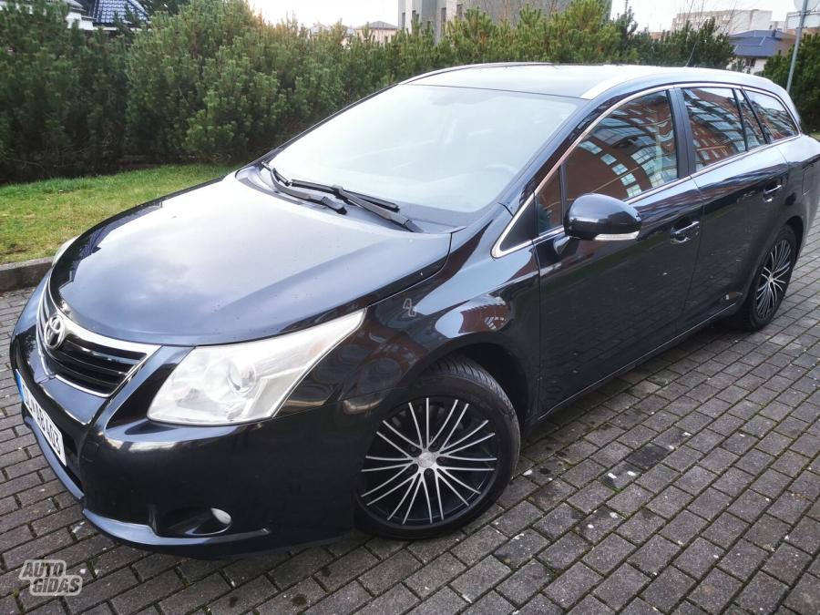 Melns Toyota Avensis 2009 Klaipėda, ar dzinēja tilpumu 2.20 L un nobraukumu 188 tūkst. km par 3990 €, foto 1 vietnē AUTOMOTO.COM.LV