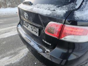 Black Toyota Avensis 2009 in Vilnius, with an engine capacity of 2.23 L and mileage of 280 thousand km for 2200 €, photo 17 on AUTOMOTO.COM.LV