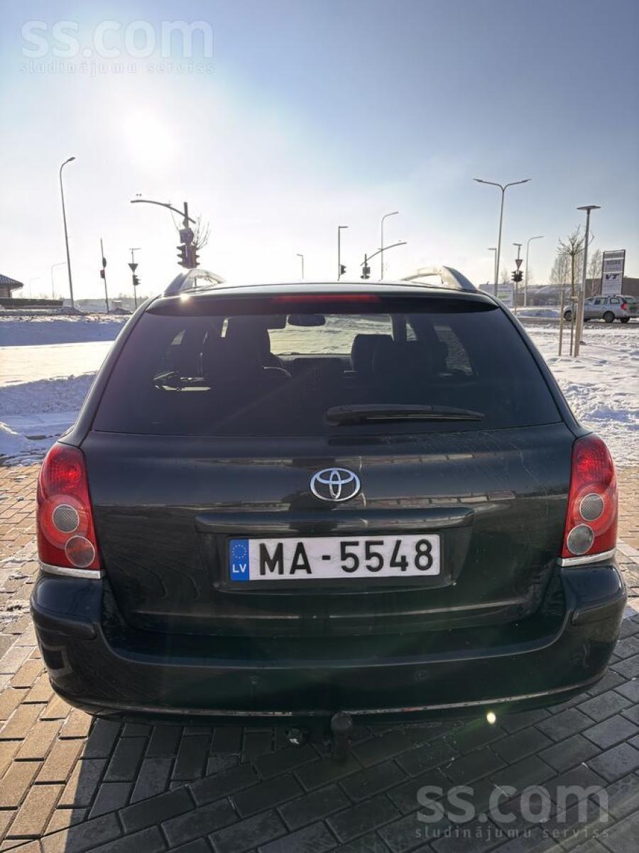 Melns Toyota Avensis 2009 Rīga, ar dzinēja tilpumu 2.00 L un nobraukumu 385 tūkst. km par 3000 €, foto 4 vietnē AUTOMOTO.COM.LV