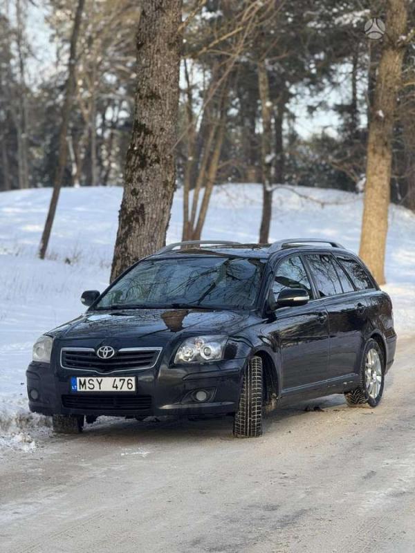Melns Toyota Avensis 2009 Viļņa, ar dzinēja tilpumu 2.00 L un nobraukumu 354 tūkst. km par 2000 €, foto 1 vietnē AUTOMOTO.COM.LV
