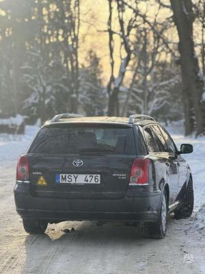 Black Toyota Avensis 2009 in Vilnius, with an engine capacity of 2.00 L and mileage of 354 thousand km for 2000 €, photo 4 on AUTOMOTO.COM.LV