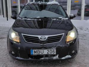 Black Toyota Avensis 2009 in Vilnius, with an engine capacity of 2.23 L and mileage of 440 thousand km for 3300 €, photo 2 on AUTOMOTO.COM.LV