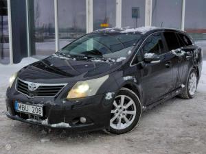 Black Toyota Avensis 2009 in Vilnius, with an engine capacity of 2.23 L and mileage of 440 thousand km for 3300 €, photo 3 on AUTOMOTO.COM.LV