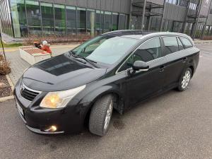 Black Toyota Avensis 2009 in Vilnius, with an engine capacity of 2.23 L and mileage of 330 thousand km for 3250 €, photo  on AUTOMOTO.COM.LV
