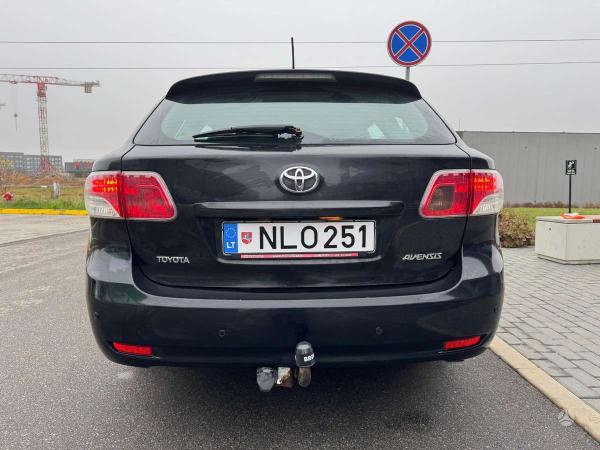 Melns Toyota Avensis 2009 Viļņa, ar dzinēja tilpumu 2.23 L un nobraukumu 330 tūkst. km par 3250 €, foto 4 vietnē AUTOMOTO.COM.LV
