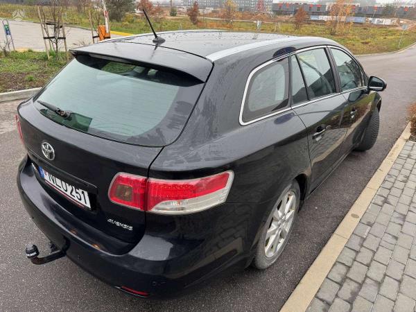 Melns Toyota Avensis 2009 Viļņa, ar dzinēja tilpumu 2.23 L un nobraukumu 330 tūkst. km par 3250 €, foto 5 vietnē AUTOMOTO.COM.LV