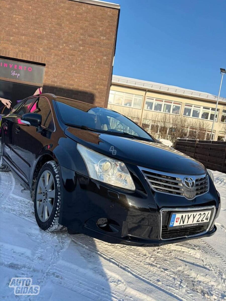 Black Toyota Avensis 2009 in Jonava, with an engine capacity of 2.20 L and mileage of 390 thousand km for 3760 €, photo 12 on AUTOMOTO.COM.LV