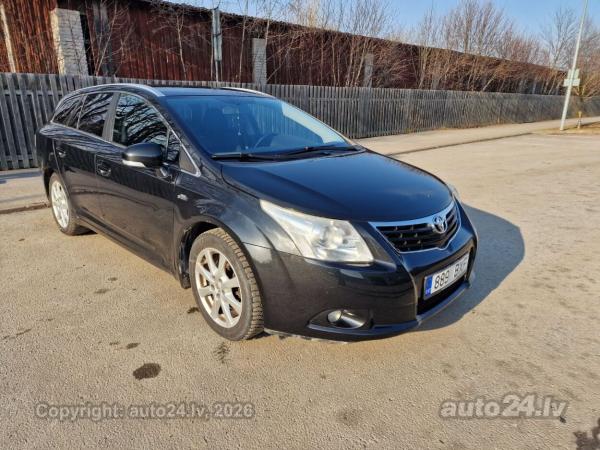 Black Toyota Avensis 2009 in Rakvere, with an engine capacity of 2.20 L and mileage of 228 thousand km for 5000 €, photo 3 on AUTOMOTO.COM.LV