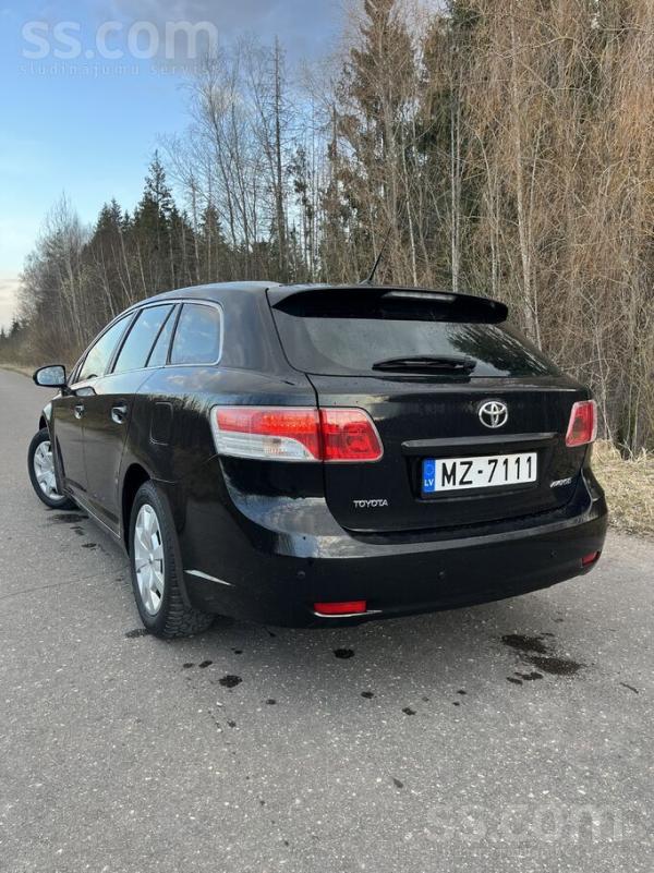 Melns Toyota Avensis 2009 Jelgava, ar dzinēja tilpumu 2.00 L un nobraukumu 334 tūkst. km par 3549 €, foto 4 vietnē AUTOMOTO.COM.LV