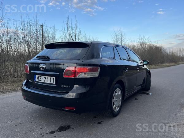 Melns Toyota Avensis 2009 Jelgava, ar dzinēja tilpumu 2.00 L un nobraukumu 334 tūkst. km par 3549 €, foto 5 vietnē AUTOMOTO.COM.LV
