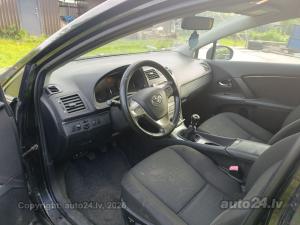 Melns Toyota Avensis 2009 Narva, ar dzinēja tilpumu 2.00 L un nobraukumu 436 tūkst. km par 2200 €, foto 5 vietnē AUTOMOTO.COM.LV