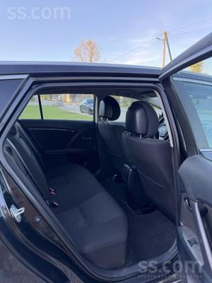 Melns Toyota Avensis 2009 Ventspils, ar dzinēja tilpumu 2.00 L un nobraukumu 370 tūkst. km par 3250 €, foto 15 vietnē AUTOMOTO.COM.LV