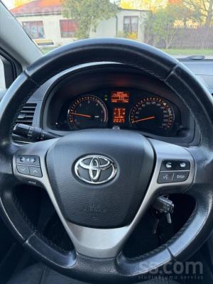 Melns Toyota Avensis 2009 Ventspils, ar dzinēja tilpumu 2.00 L un nobraukumu 370 tūkst. km par 3250 €, foto 20 vietnē AUTOMOTO.COM.LV