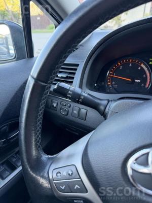 Melns Toyota Avensis 2009 Ventspils, ar dzinēja tilpumu 2.00 L un nobraukumu 370 tūkst. km par 3250 €, foto 21 vietnē AUTOMOTO.COM.LV