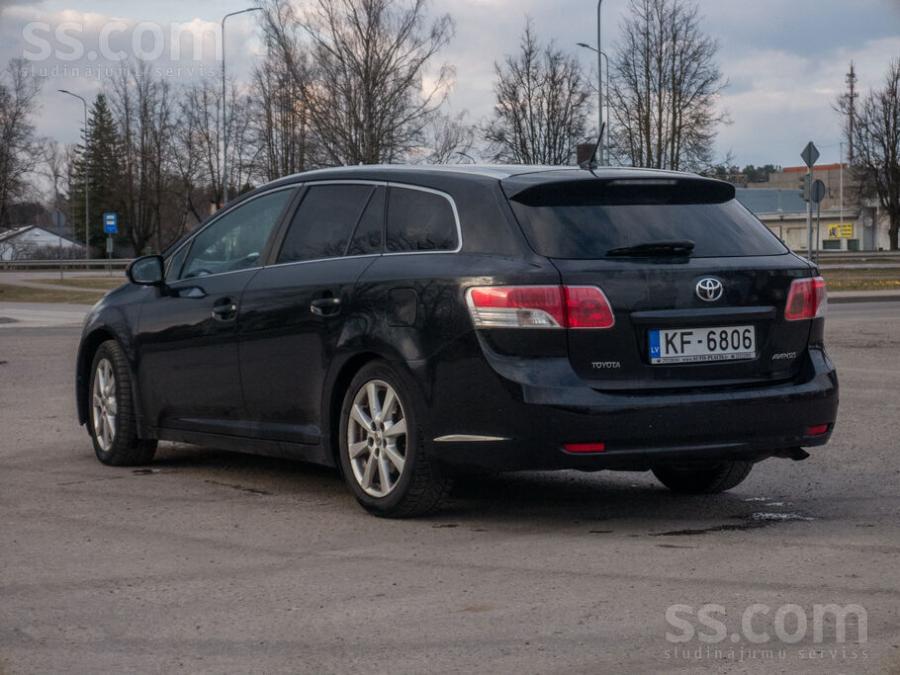 Melns Toyota Avensis 2009 Rīga, ar dzinēja tilpumu 2.20 L un nobraukumu 336 tūkst. km par 3800 €, foto 4 vietnē AUTOMOTO.COM.LV