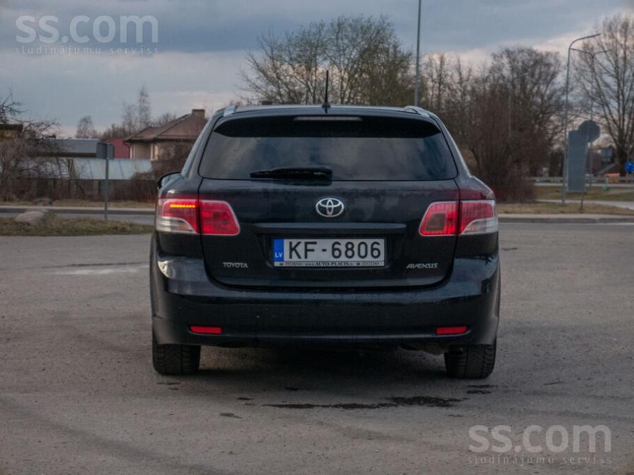 Melns Toyota Avensis 2009 Rīga, ar dzinēja tilpumu 2.20 L un nobraukumu 336 tūkst. km par 3800 €, foto 5 vietnē AUTOMOTO.COM.LV