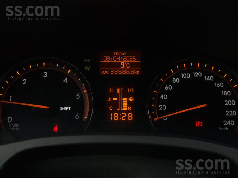 Melns Toyota Avensis 2009 Rīga, ar dzinēja tilpumu 2.20 L un nobraukumu 336 tūkst. km par 3800 €, foto 14 vietnē AUTOMOTO.COM.LV