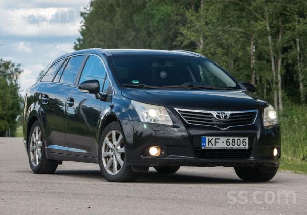 Melns Toyota Avensis 2009 Rīga, ar dzinēja tilpumu 2.20 L un nobraukumu 336 tūkst. km par 3500 €, foto 1 vietnē AUTOMOTO.COM.LV