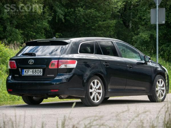 Melns Toyota Avensis 2009 Rīga, ar dzinēja tilpumu 2.20 L un nobraukumu 336 tūkst. km par 3500 €, foto 3 vietnē AUTOMOTO.COM.LV