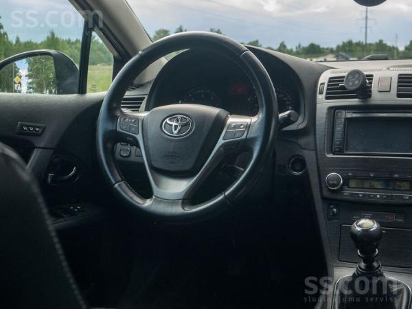 Melns Toyota Avensis 2009 Rīga, ar dzinēja tilpumu 2.20 L un nobraukumu 336 tūkst. km par 3500 €, foto 9 vietnē AUTOMOTO.COM.LV
