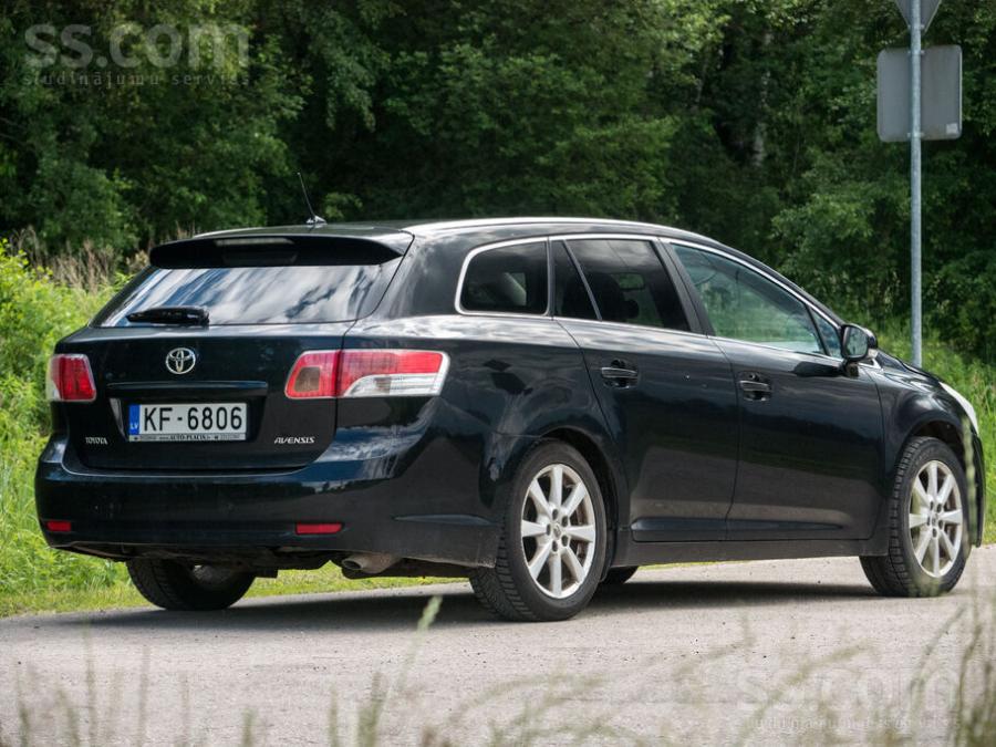 Melns Toyota Avensis 2009 Rīga, ar dzinēja tilpumu 2.20 L un nobraukumu 336 tūkst. km par 3300 €, foto 4 vietnē AUTOMOTO.COM.LV