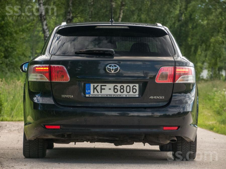 Melns Toyota Avensis 2009 Rīga, ar dzinēja tilpumu 2.20 L un nobraukumu 336 tūkst. km par 3300 €, foto 5 vietnē AUTOMOTO.COM.LV