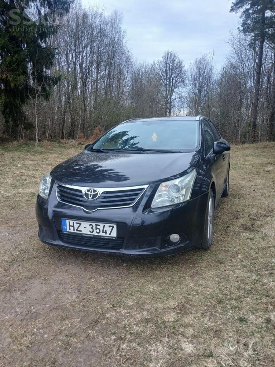 Черный Тойота Авенсис 2009 в Вентспилс, объемом двигателя 2.00 л и пробегом 321 тыс. км за 2300 €, фото 1 на AUTOMOTO.COM.LV