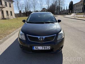 Melns Toyota Avensis 2009 Saldus, ar dzinēja tilpumu 2.20 L un nobraukumu 268 tūkst. km par 3300 €, foto 4 vietnē AUTOMOTO.COM.LV