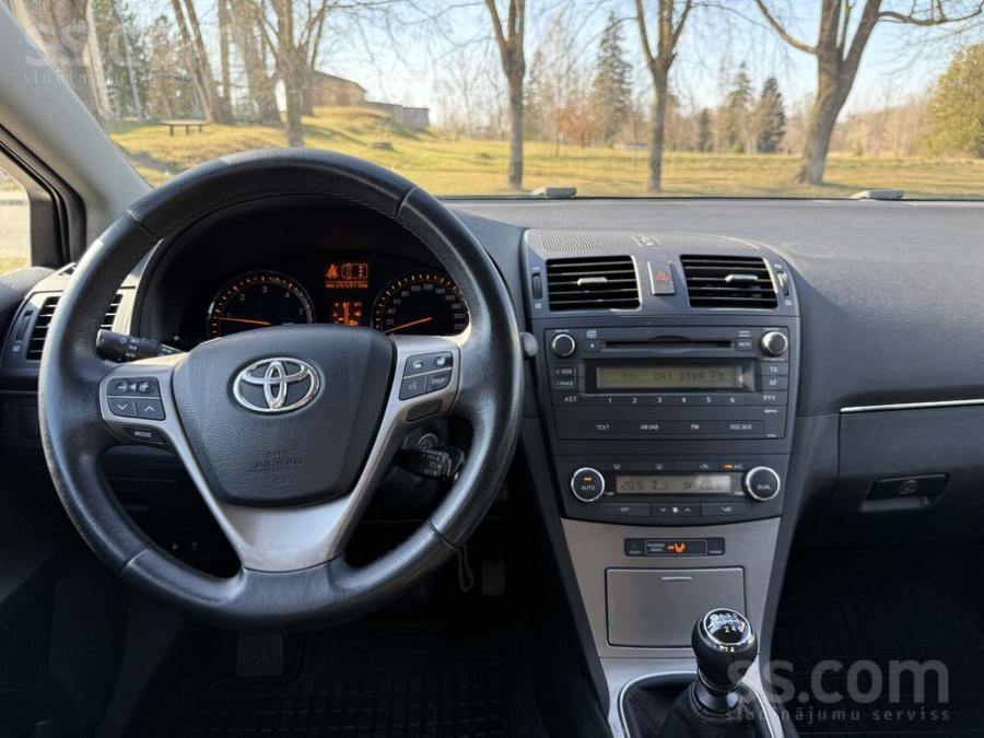 Melns Toyota Avensis 2009 Saldus, ar dzinēja tilpumu 2.20 L un nobraukumu 268 tūkst. km par 3300 €, foto 11 vietnē AUTOMOTO.COM.LV