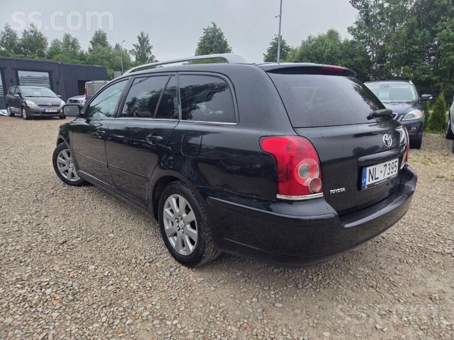 Melns Toyota Avensis 2009 Jelgava, ar dzinēja tilpumu 1.80 L un nobraukumu 0 tūkst. km par 2400 €, foto 3 vietnē AUTOMOTO.COM.LV
