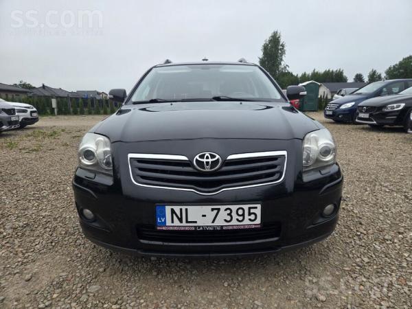 Melns Toyota Avensis 2009 Jelgava, ar dzinēja tilpumu 1.80 L un nobraukumu 0 tūkst. km par 2400 €, foto 4 vietnē AUTOMOTO.COM.LV