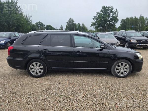 Melns Toyota Avensis 2009 Jelgava, ar dzinēja tilpumu 1.80 L un nobraukumu 0 tūkst. km par 2400 €, foto 5 vietnē AUTOMOTO.COM.LV