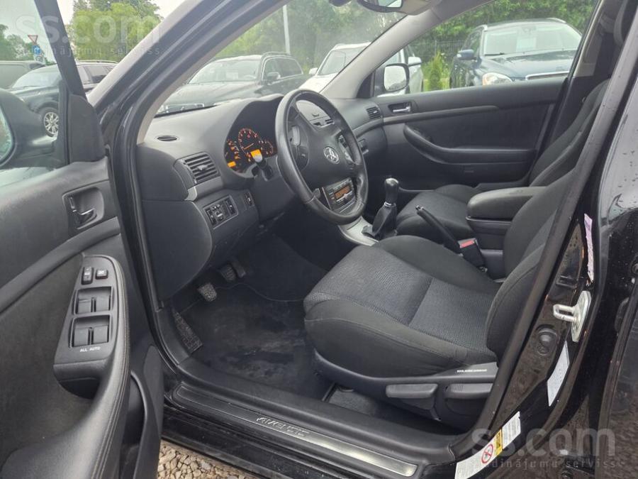 Melns Toyota Avensis 2009 Jelgava, ar dzinēja tilpumu 1.80 L un nobraukumu 0 tūkst. km par 2400 €, foto 11 vietnē AUTOMOTO.COM.LV